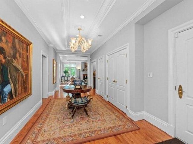 condo with 2 bedroom, Brookline MA ES105122815