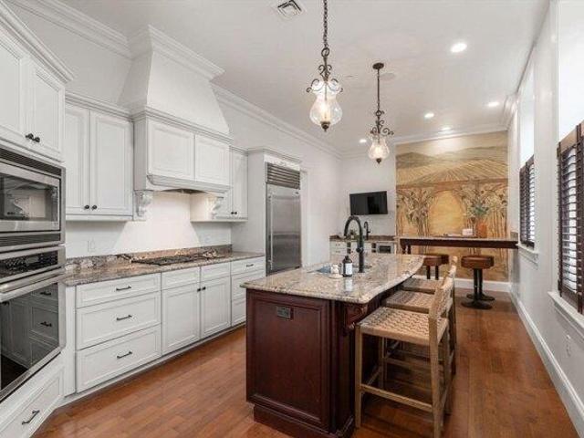 condo with 2 bedroom, Brookline MA ES105205190