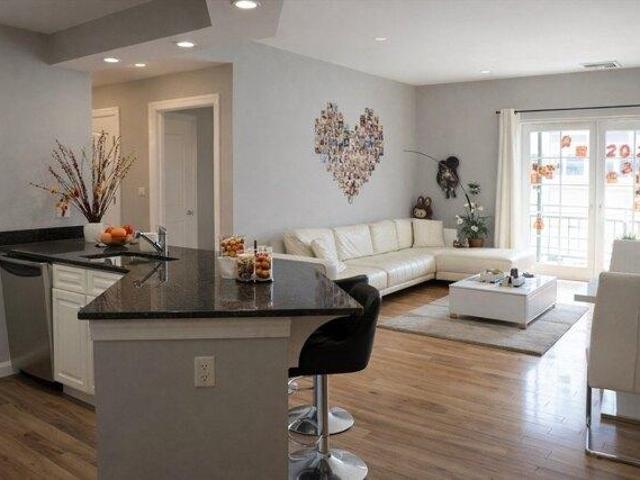 condo with 2 bedroom, Braintree MA ES105095798