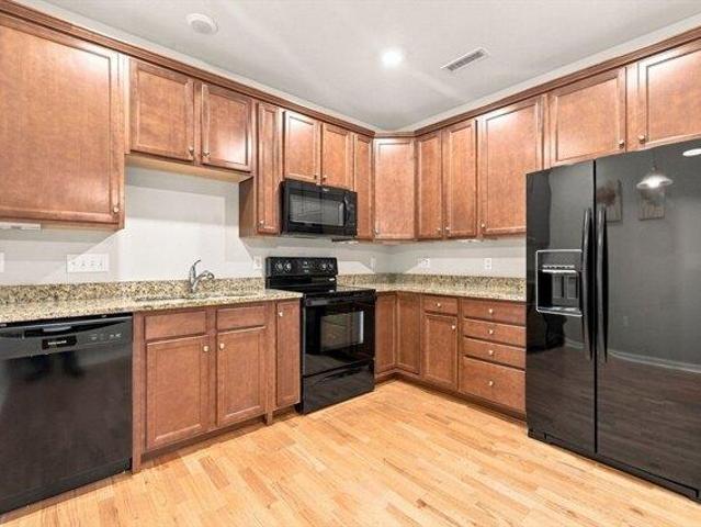condo with 2 bedroom, Braintree MA ES105095283