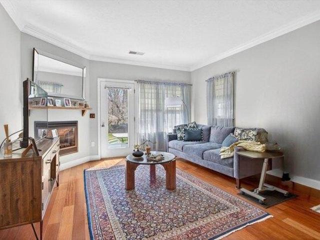 condo with 2 bedroom, Braintree MA ES105116451