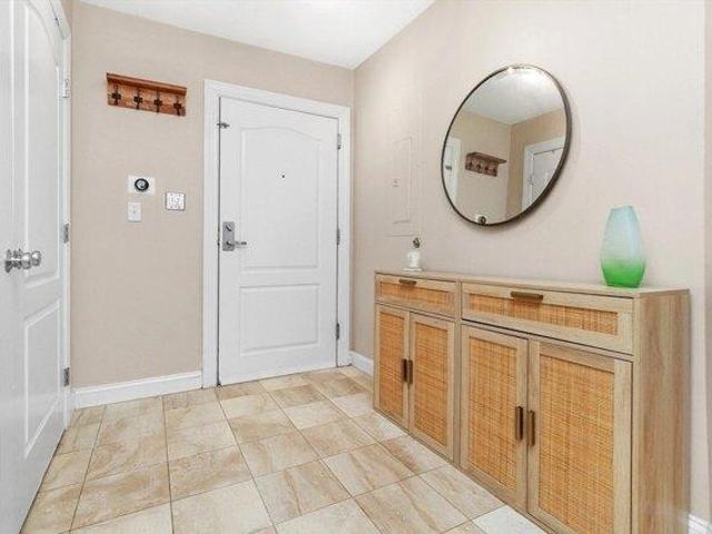 condo with 2 bedroom, Braintree MA ES105116926