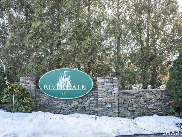 condo with 2 bedroom, Branford CT DLS102064587