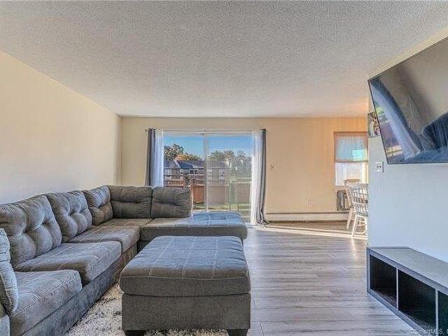 condo with 2 bedroom, Branford CT DS102215609