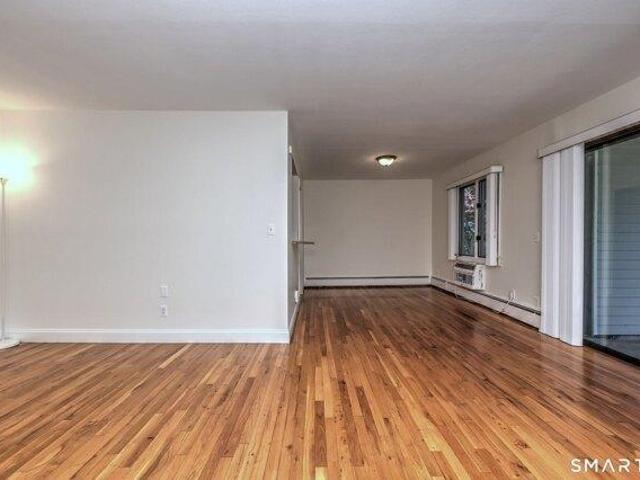 condo with 2 bedroom, Branford CT ES105157217