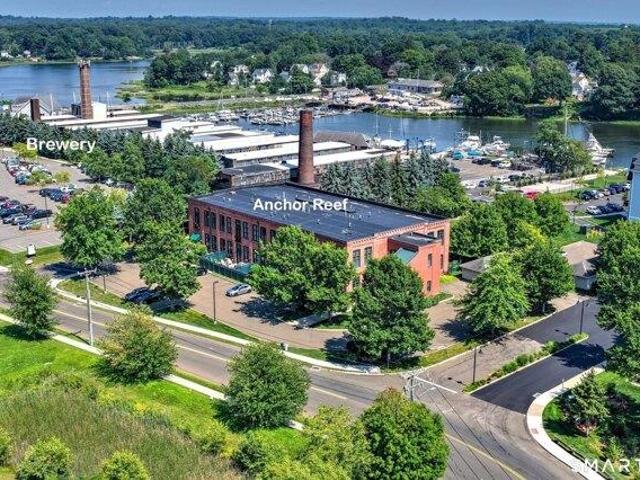 condo with 2 bedroom, Branford CT ES105114768