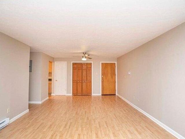 condo with 2 bedroom, Bridgewater MA ES103931769