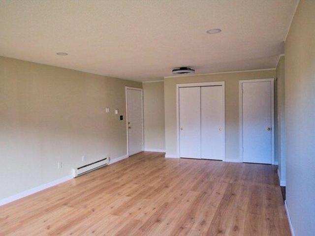 condo with 2 bedroom, Bridgewater MA ES104189383