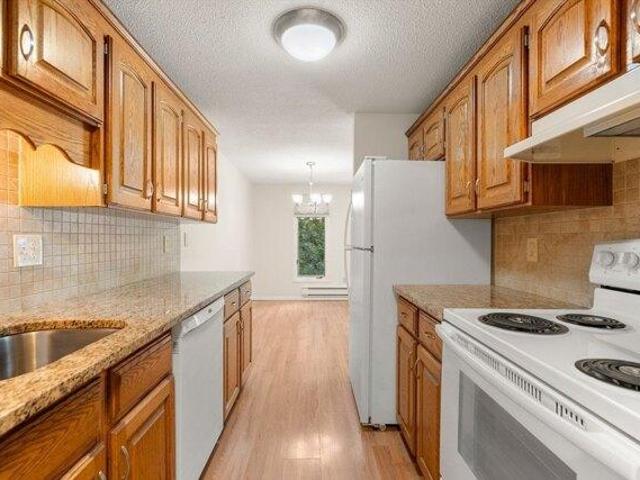 condo with 2 bedroom, Bridgewater MA ES105233948