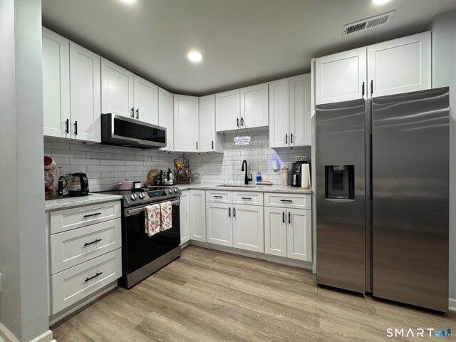 condo with 2 bedroom, Bridgeport CT DLS101602274