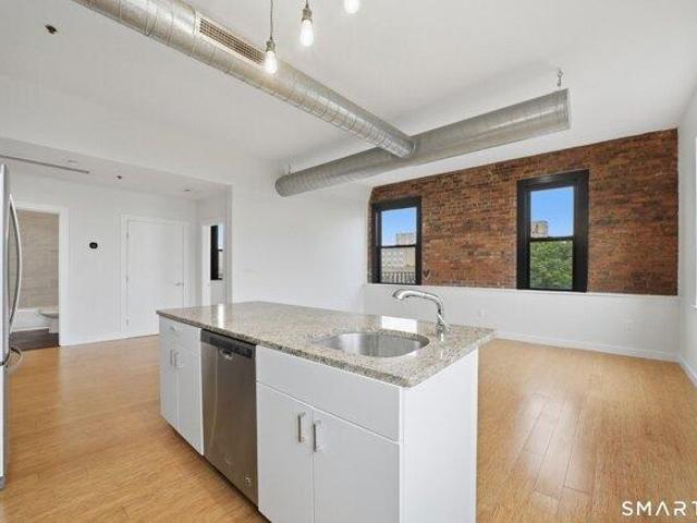 condo with 2 bedroom, Bridgeport CT DS104116266