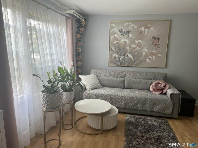 condo with 2 bedroom, Bridgeport CT DS104237353