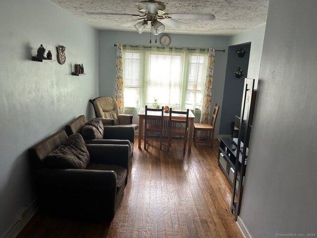 condo with 2 bedroom, Bridgeport CT DS102775338