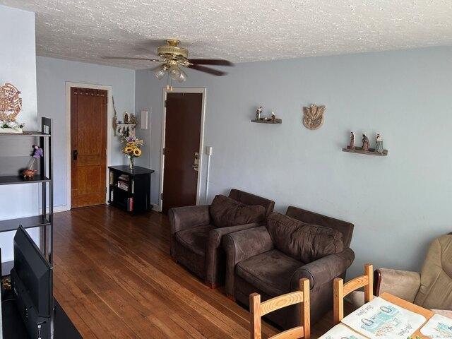 condo with 2 bedroom, Bridgeport CT ES104834995
