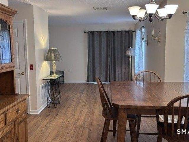 condo with 2 bedroom, Bridgeport CT ES104905202