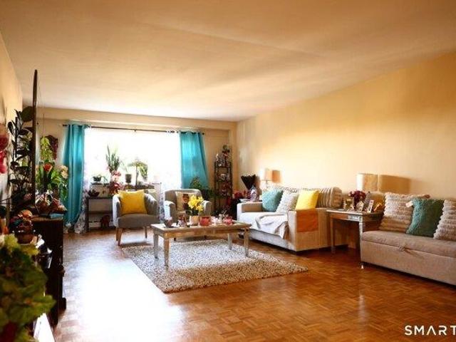 condo with 2 bedroom, Bridgeport CT ES105144989