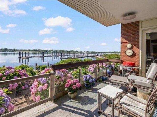 condo with 2 bedroom, Bristol RI DS102591728