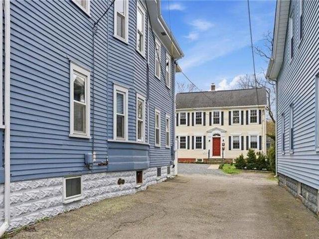 condo with 2 bedroom, Bristol RI ES105230180