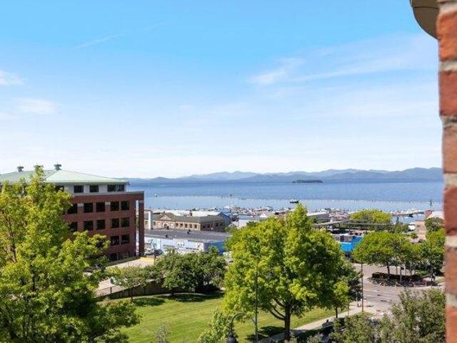 condo with 2 bedroom, Burlington VT ES104540326