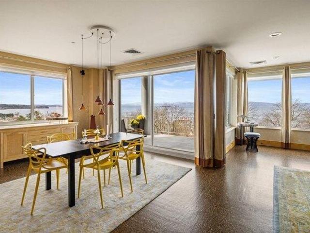 condo with 2 bedroom, Burlington VT ES104850927