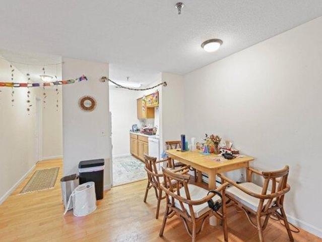 condo with 2 bedroom, Burlington VT ES104852058