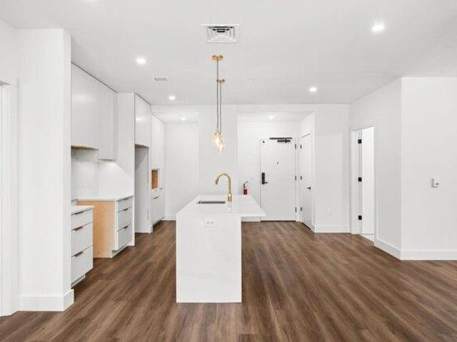 condo with 2 bedroom, Burlington VT ES105205305
