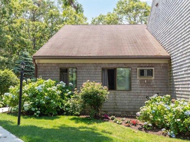 condo with 2 bedroom, Buzzards Bay MA ES105060095