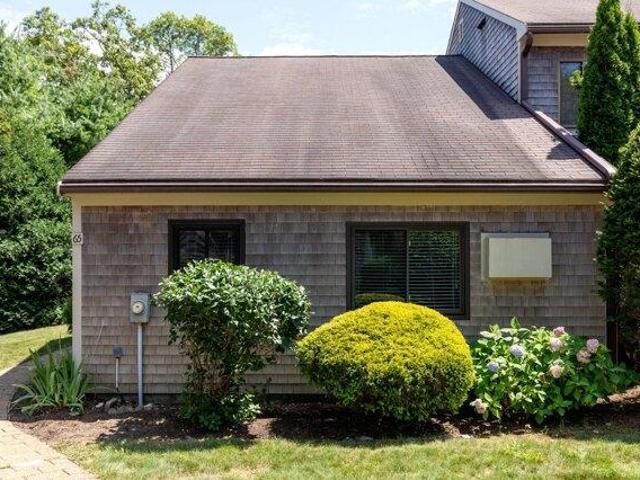 condo with 2 bedroom, Buzzards Bay MA ES105114106
