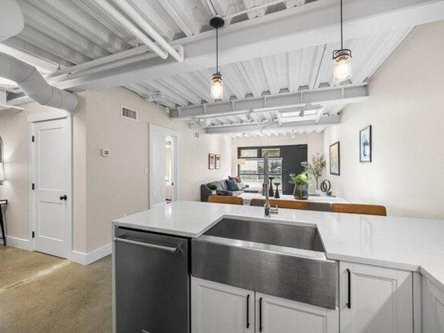 condo with 2 bedroom, Cambridge MA DLS102670324