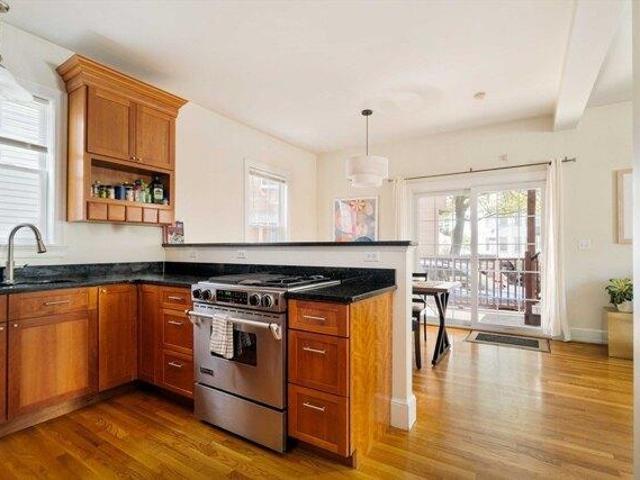 condo with 2 bedroom, Cambridge MA DLS102671235