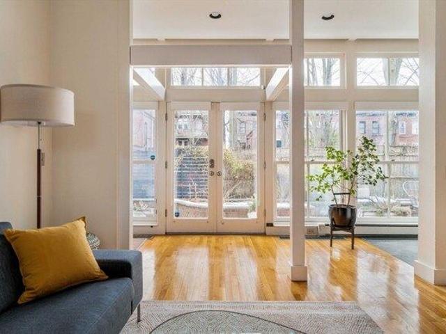 condo with 2 bedroom, Cambridge MA DLS103098193