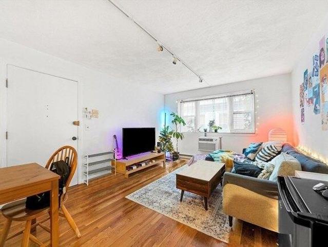 condo with 2 bedroom, Cambridge MA DS102345343
