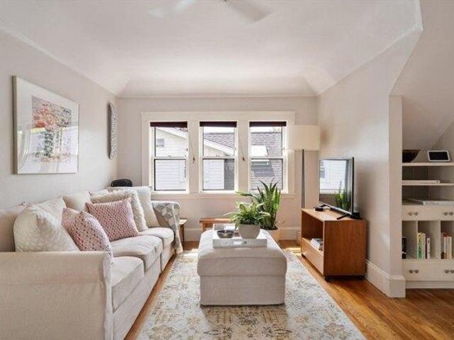 condo with 2 bedroom, Cambridge MA ES103444418