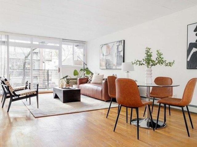 condo with 2 bedroom, Cambridge MA ES103098211