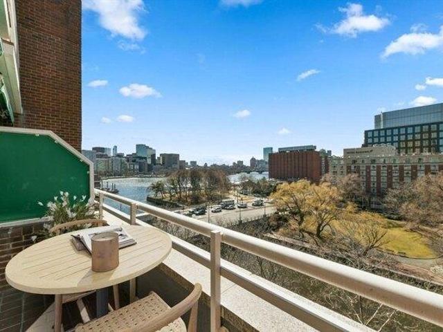 condo with 2 bedroom, Cambridge MA ES103224421