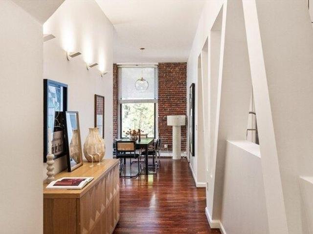 condo with 2 bedroom, Cambridge MA ES103250590