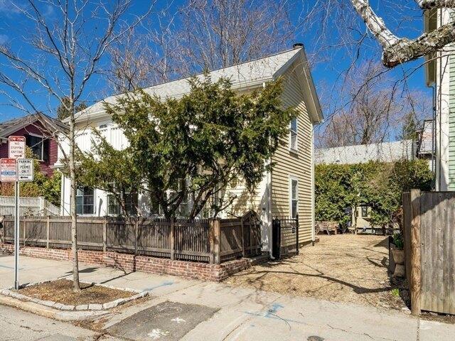 condo with 2 bedroom, Cambridge MA ES104850207