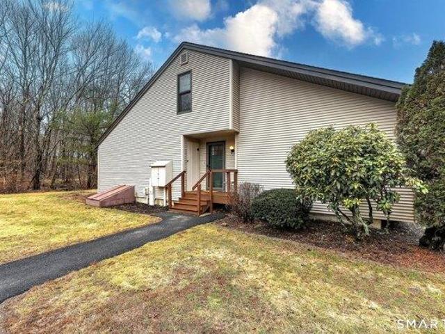 condo with 2 bedroom, Canton CT DS102157454