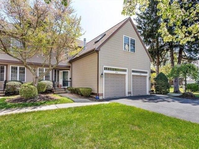 condo with 2 bedroom, Canton MA DLS103034035