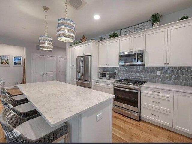 condo with 2 bedroom, Canton MA DLS103072992
