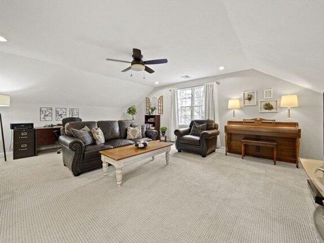 condo with 2 bedroom, Canton MA ES103017448