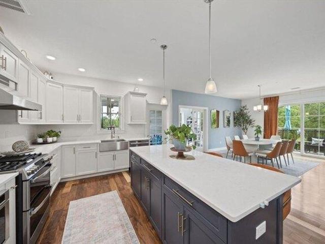 condo with 2 bedroom, Canton MA ES105041117