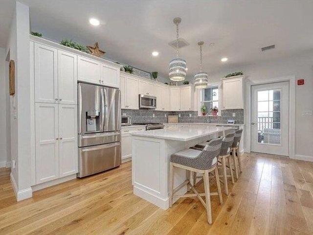 condo with 2 bedroom, Canton MA ES105106663