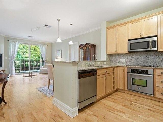 condo with 2 bedroom, Canton MA ES105141277