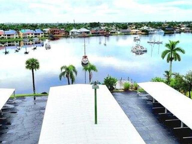 condo with 2 bedroom, Cape Coral FL DLS88247432