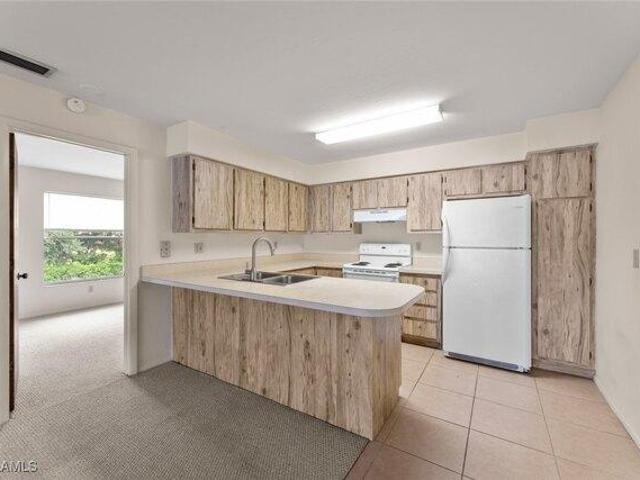 condo with 2 bedroom, Cape Coral FL DS92152163