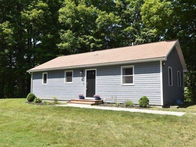 condo with 2 bedroom, Castleton VT ES104189151