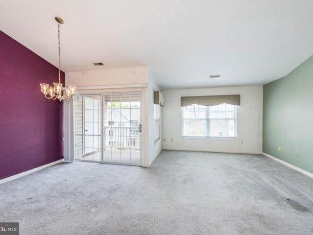 condo with 2 bedroom, Catonsville MD DS103625517