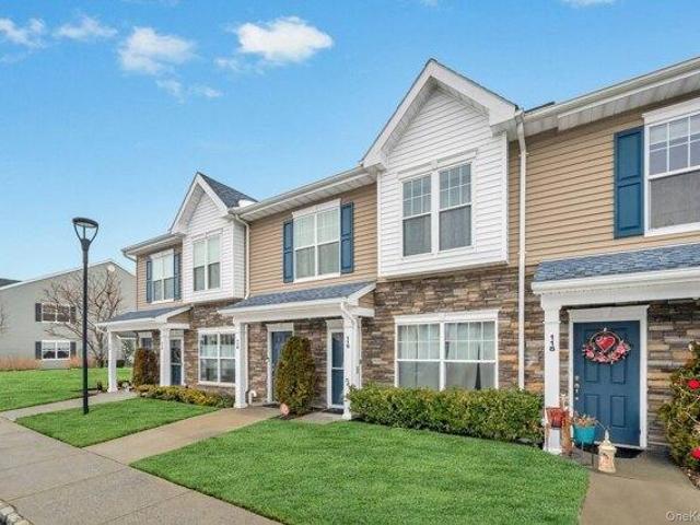 condo with 2 bedroom, Central Islip NY DS103605443
