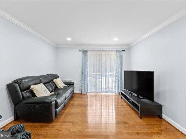 condo with 2 bedroom, Centreville VA ES103625989